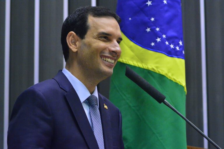 Leo Prates reforça importância da despolarização política no país ...